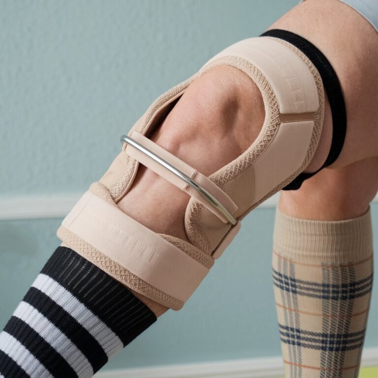 Doufurt Knee Brace: Side Stabilizers & Support Gear